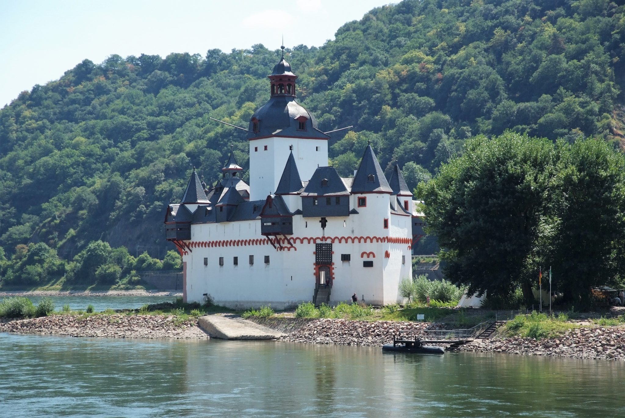 Pfalz-Kaub-11-from-river – Castle Studies Trust Blog